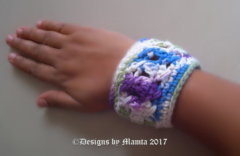 Chunky Textured Cuff Bracelet Crochet Pattern | Cool Jewelry Patterns