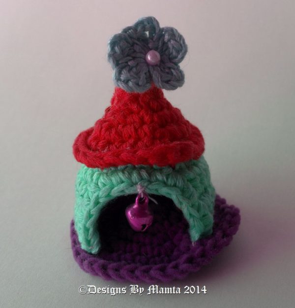 Crochet Gnome House Pattern | Miniature Crochet Amigurumi Patterns