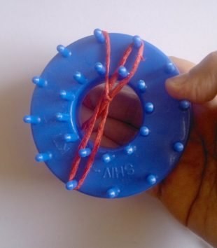 How To Make Bloom Loom Flowers On A Vintage Studio Twelve Loom